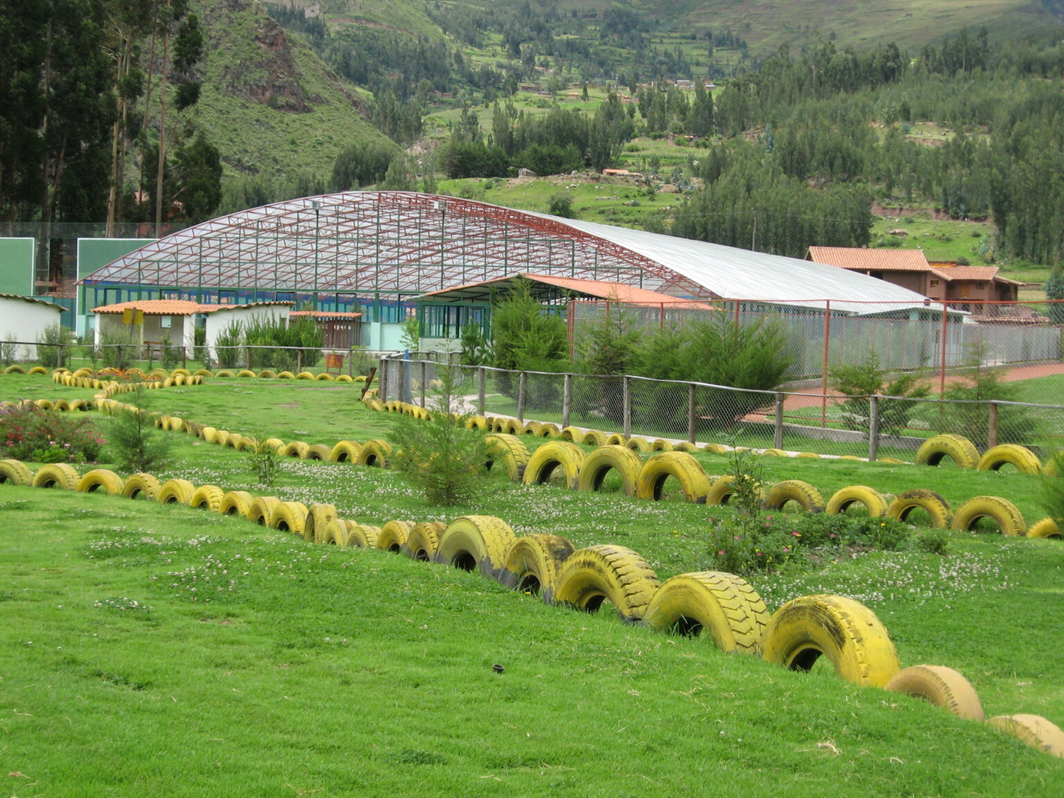 Policarbonato Alveolar 8 mm 11.80 X 2.10 m. 4 paredes triple alveolo Marlon Brett Martin ...