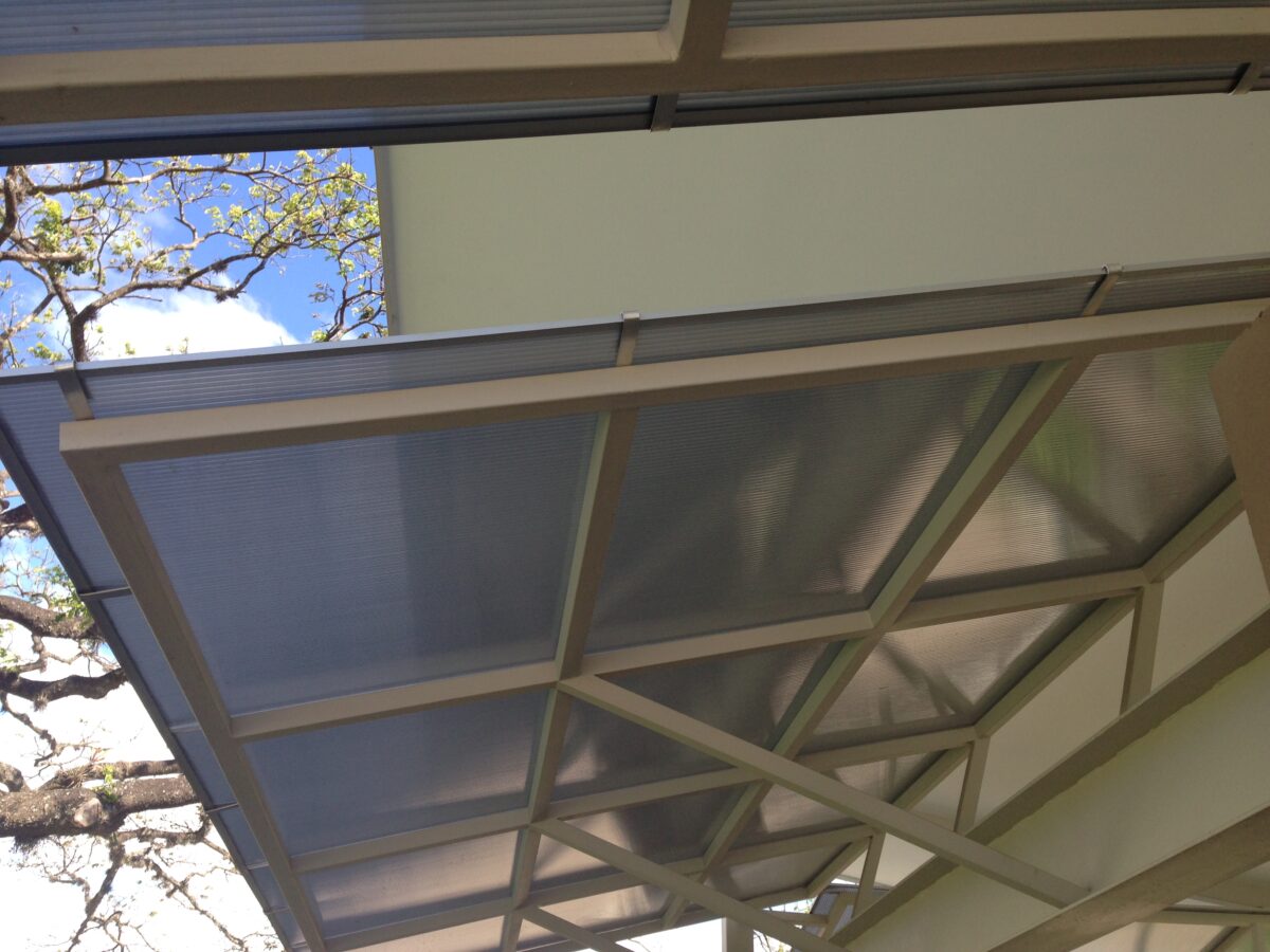 Policarbonato Alveolar Nacional Glanze 6 mm. 11.60 X 2.10 Gris Humo ...