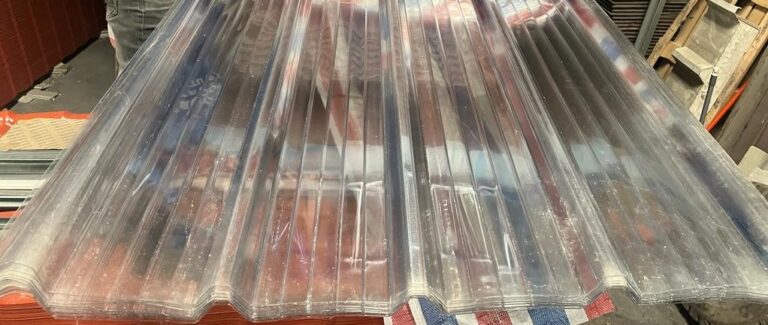 Plancha Trapezoidal UPVC HT5 5.80 X 1.07 m. X 1.5 mm. Policarbonato – Buscal S.A.C